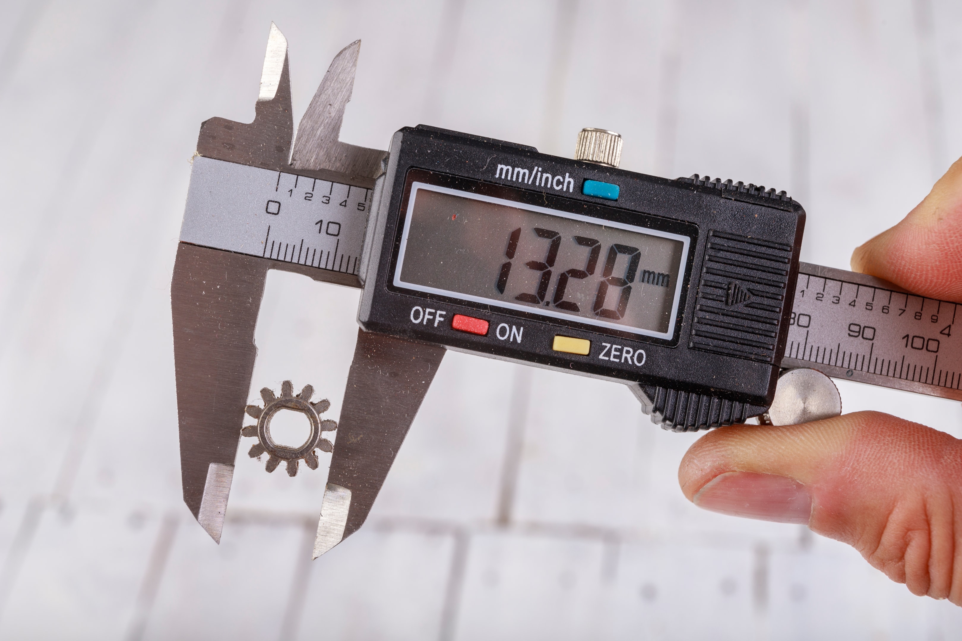 Get a Perfect Fit: How to Accurately Measure Pneumatic Fittings - MCH ...
